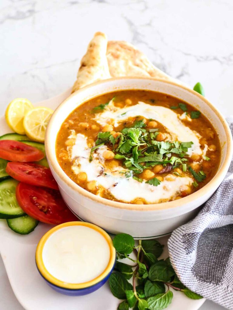Creamy Chickpea Curry with Coconut Milk – Get Set Vegan